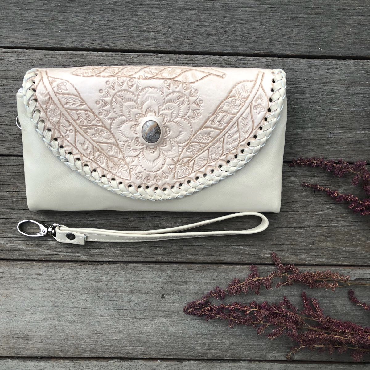 FEATHER & STONE PURSE – Shoe Shu