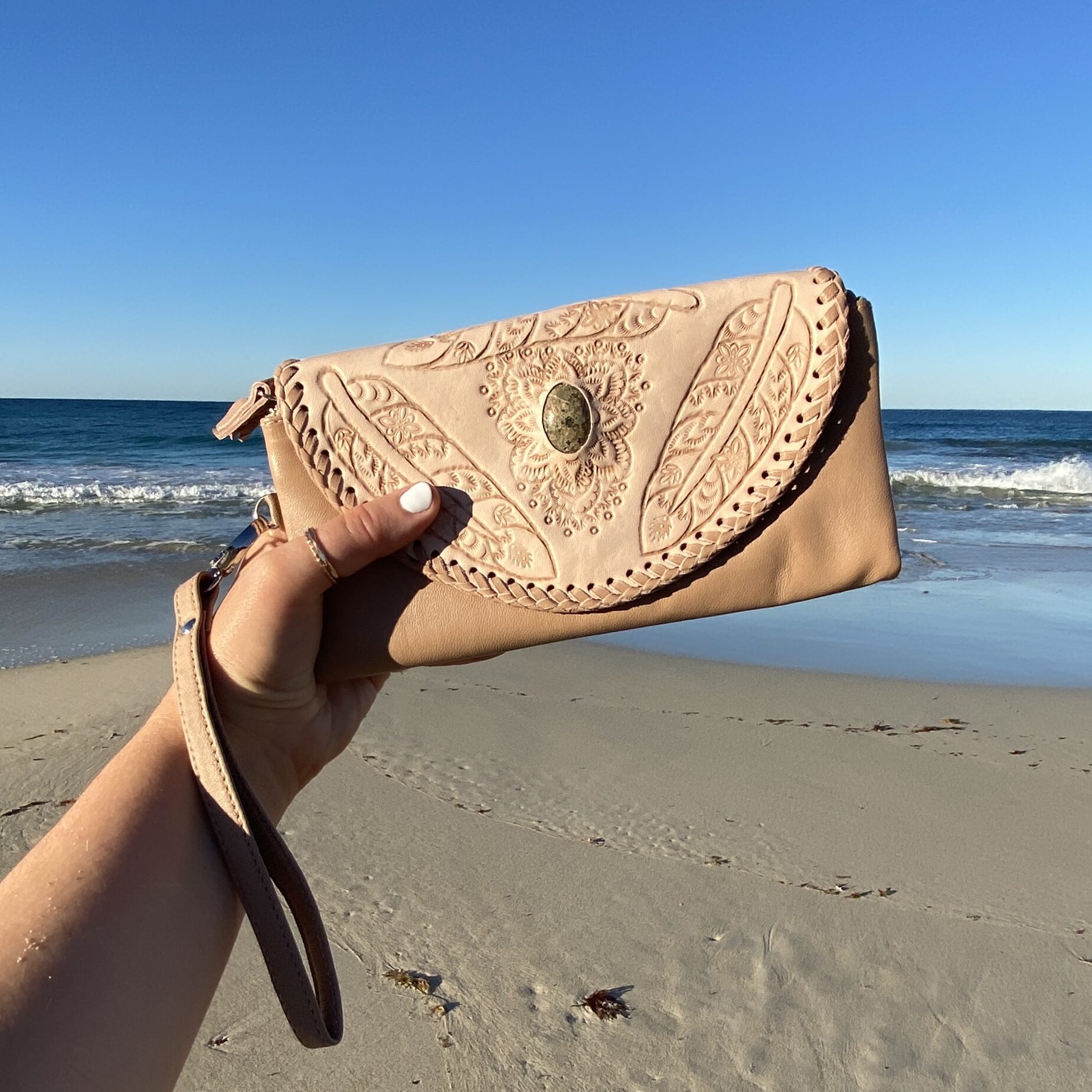 FEATHER & STONE PURSE – Shoe Shu