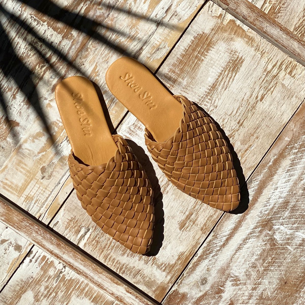 HIDE WALLET – Shoe Shu