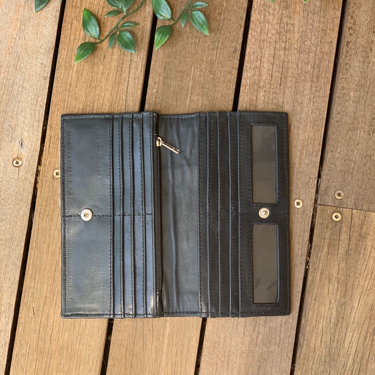 HIDE WALLET – Shoe Shu