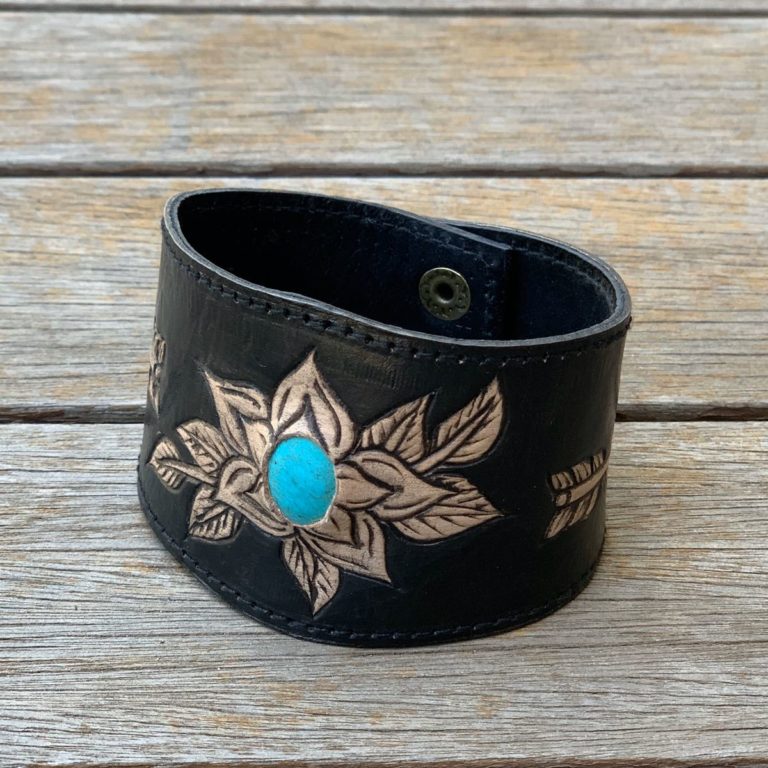 FREE SPIRIT CUFF | Shoe Shu